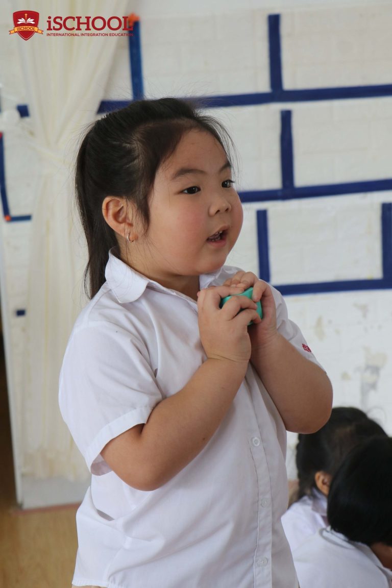 iSCHOOL BẠC LIÊU: NHẬN BIẾT KHỐI VUÔNG, KHỐI CẦU, KHỐI TRỤ, KHỐI CHỮ NHẬT - iSchool ...